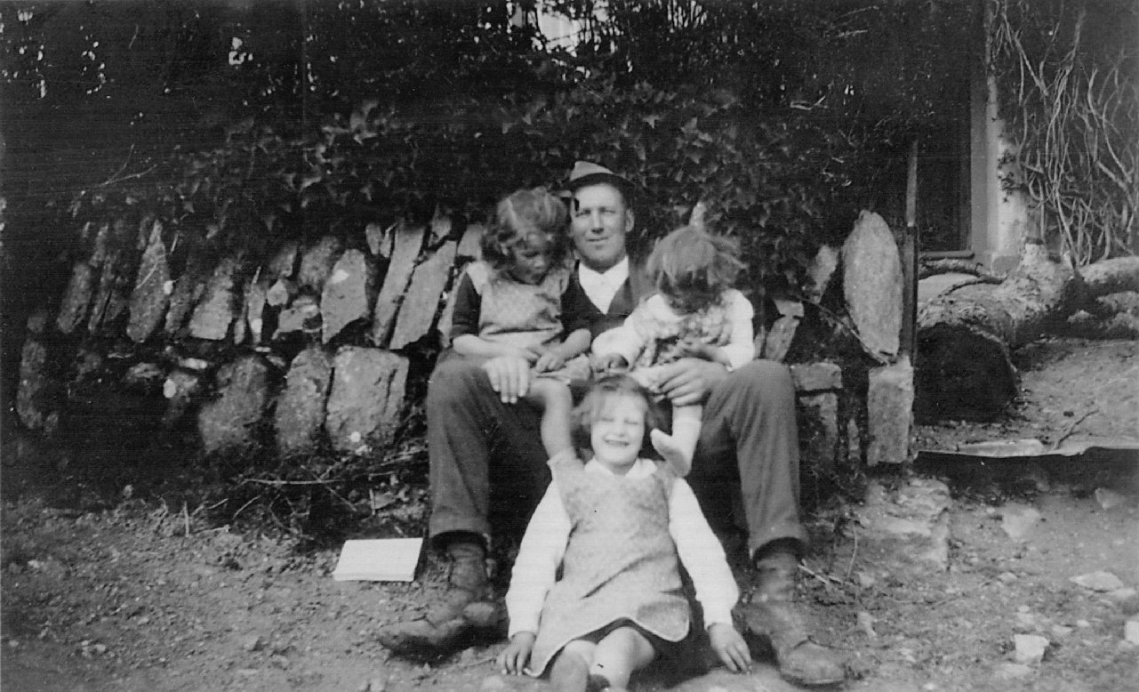 A Short History of The Grattons aka The Graddons - Littlehempston